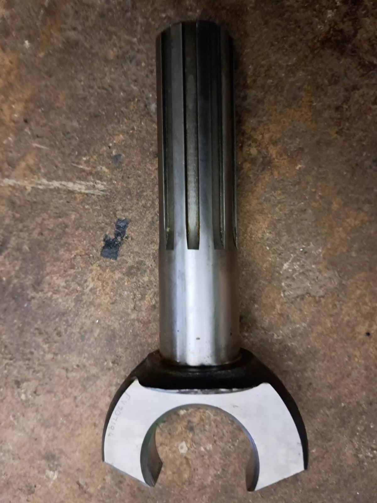 Austin Champ Tracta Joint Intermediate (inner) FV207194 – Champ Spares
